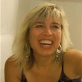 Pan-Seared Filet Mignon (Beef Tenderloin) with Shiraz Sauce - BigOven