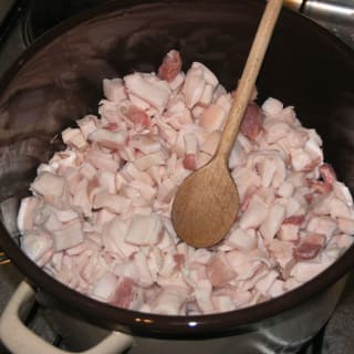 Croatian pork crisps (“cvarci”)