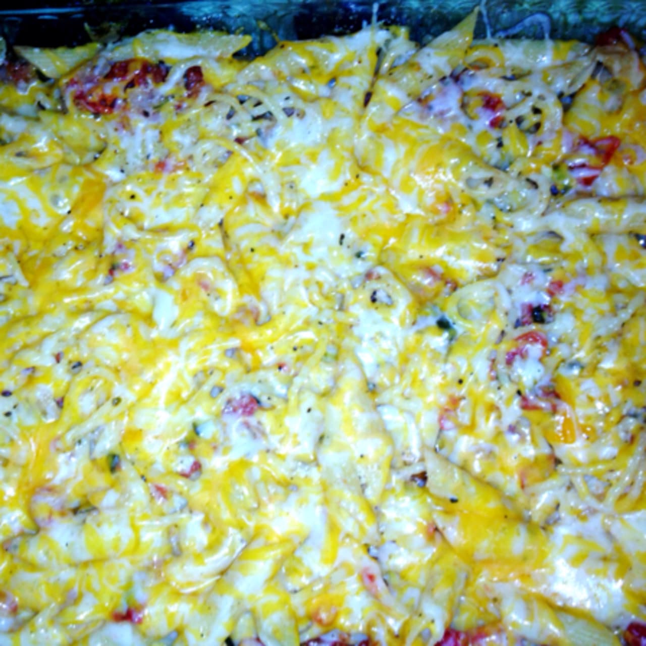 Baked Shells with Pesto, Mozzarella, and Meat Sauce