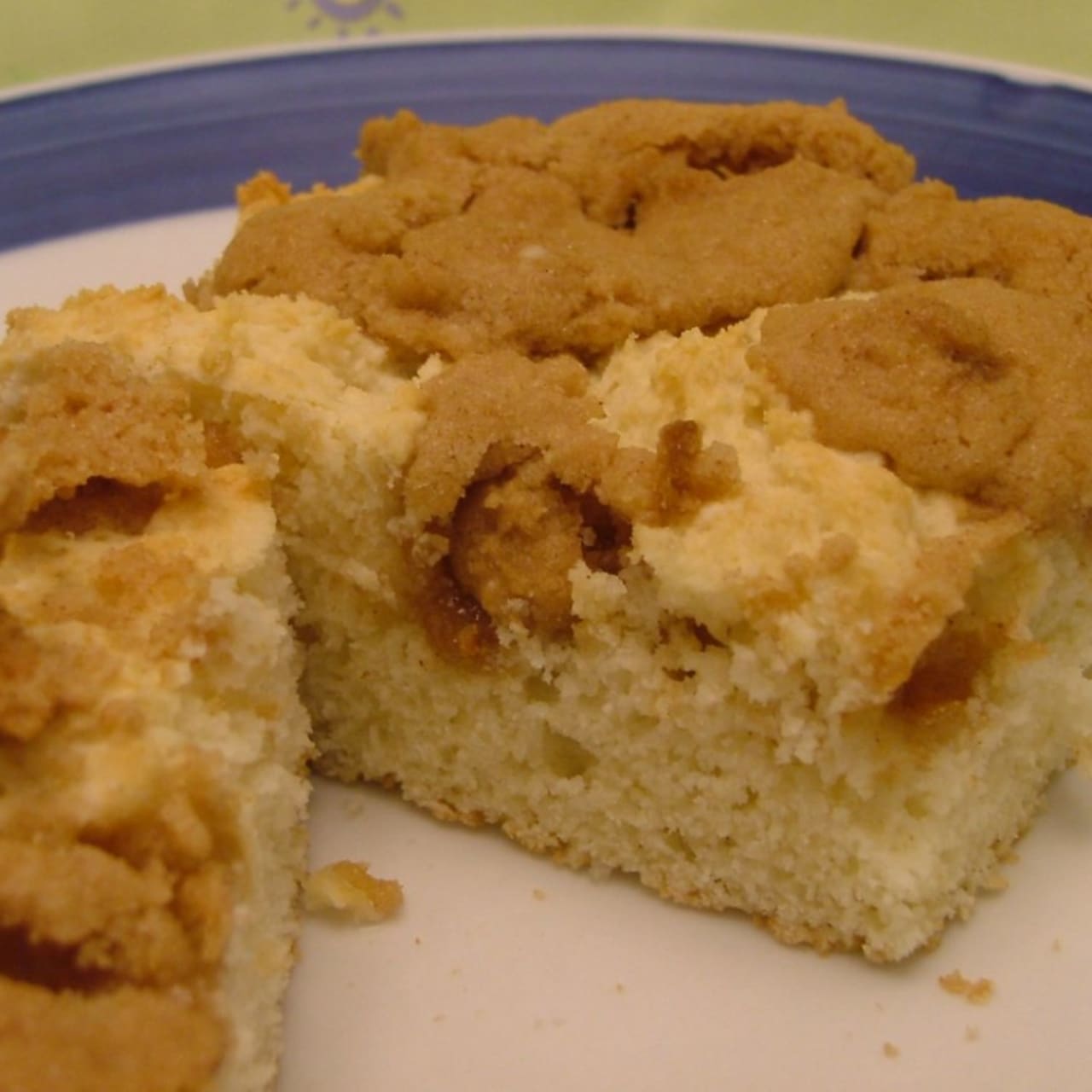 EASY MORNING COFFEE CAKE