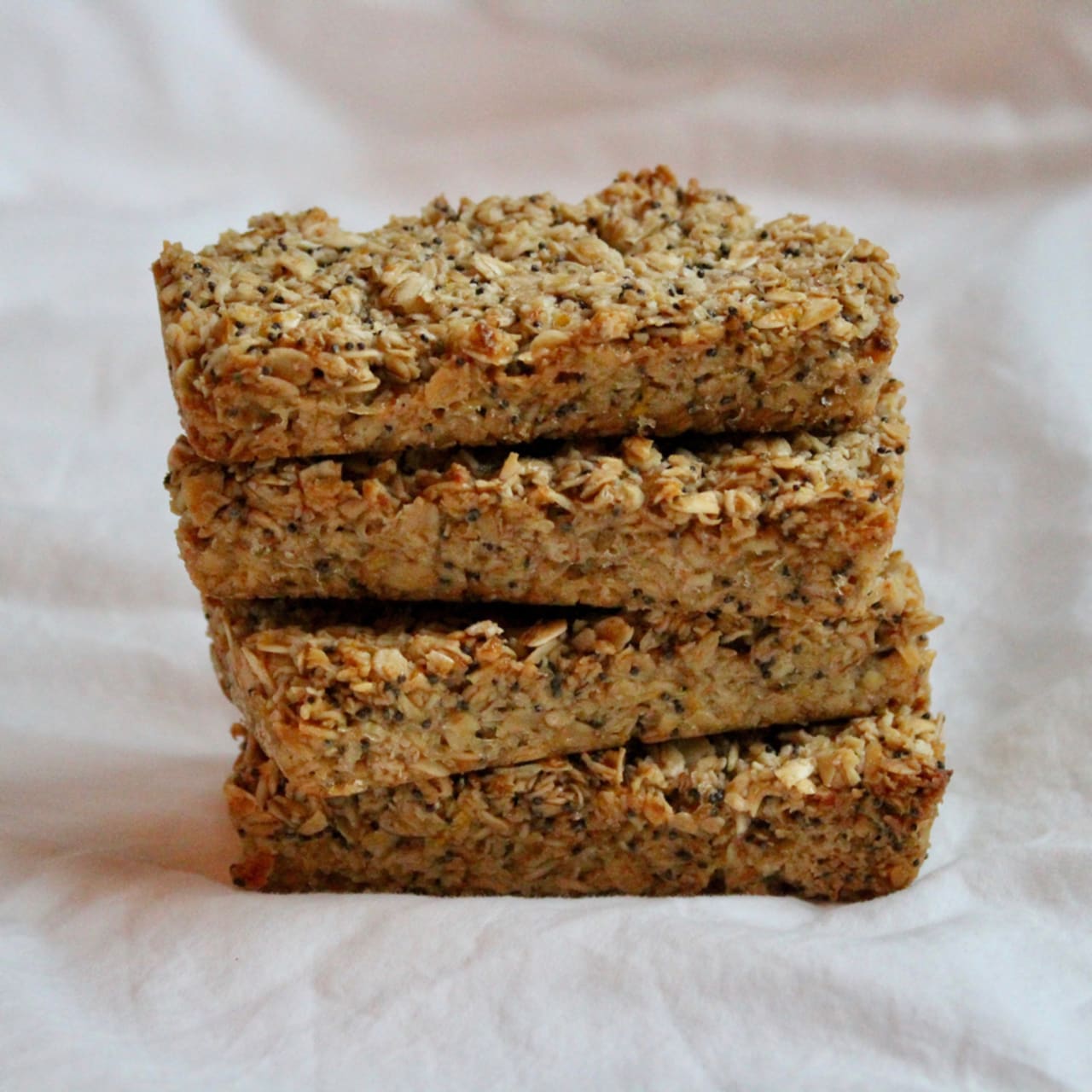 Lemon Poppy Seed Oat Bars (Bobo’s)