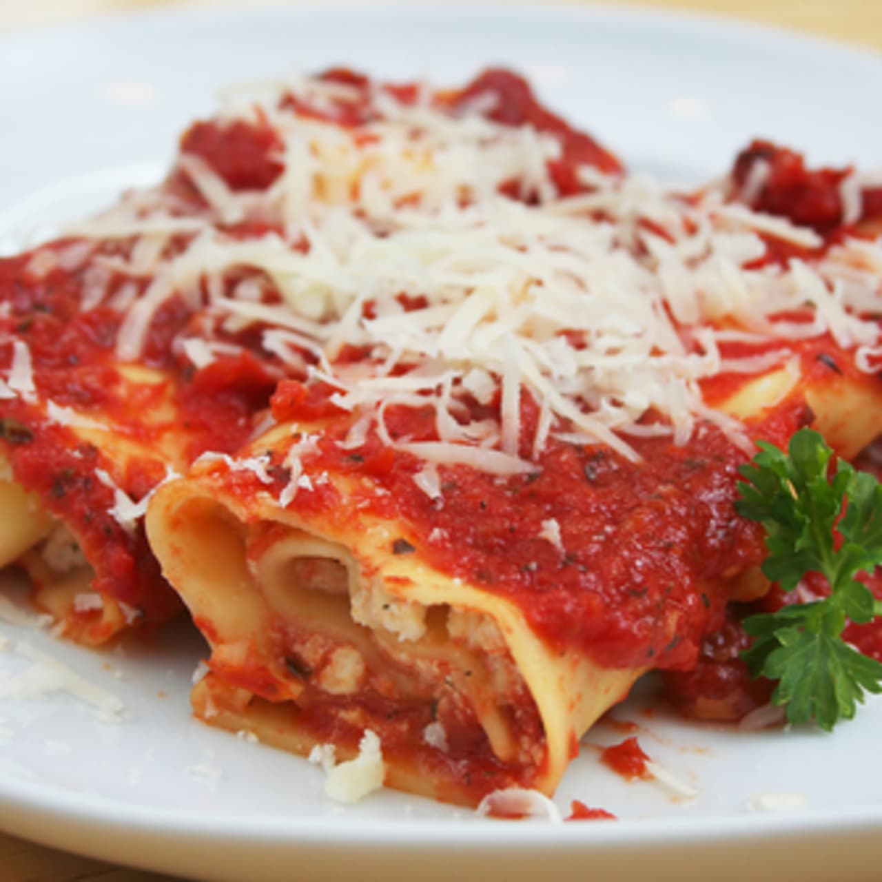Mama Vic's Vegetarian Manicotti