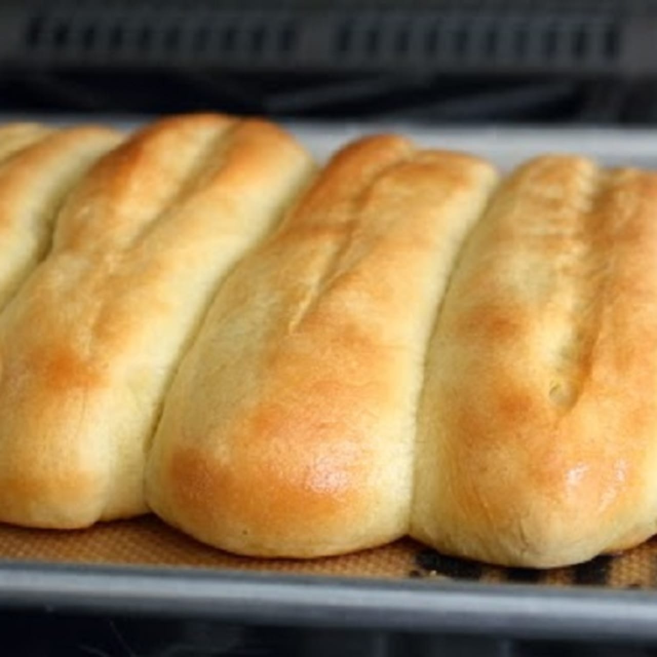 Split Top Hot Dog Buns