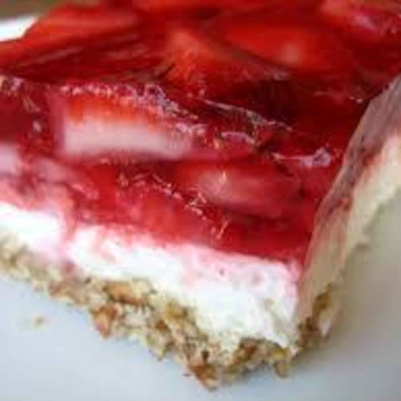 Strawberry Pretzel Congealed Salad