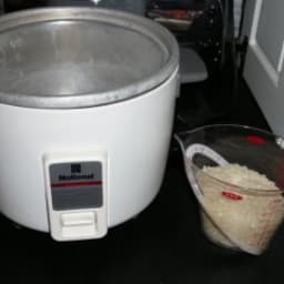 Simple Steamed Rice (Rice Cooker)