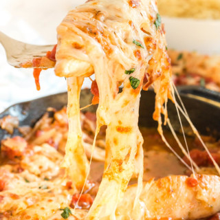 Crock Pot Mozzarella Chicken & Rice