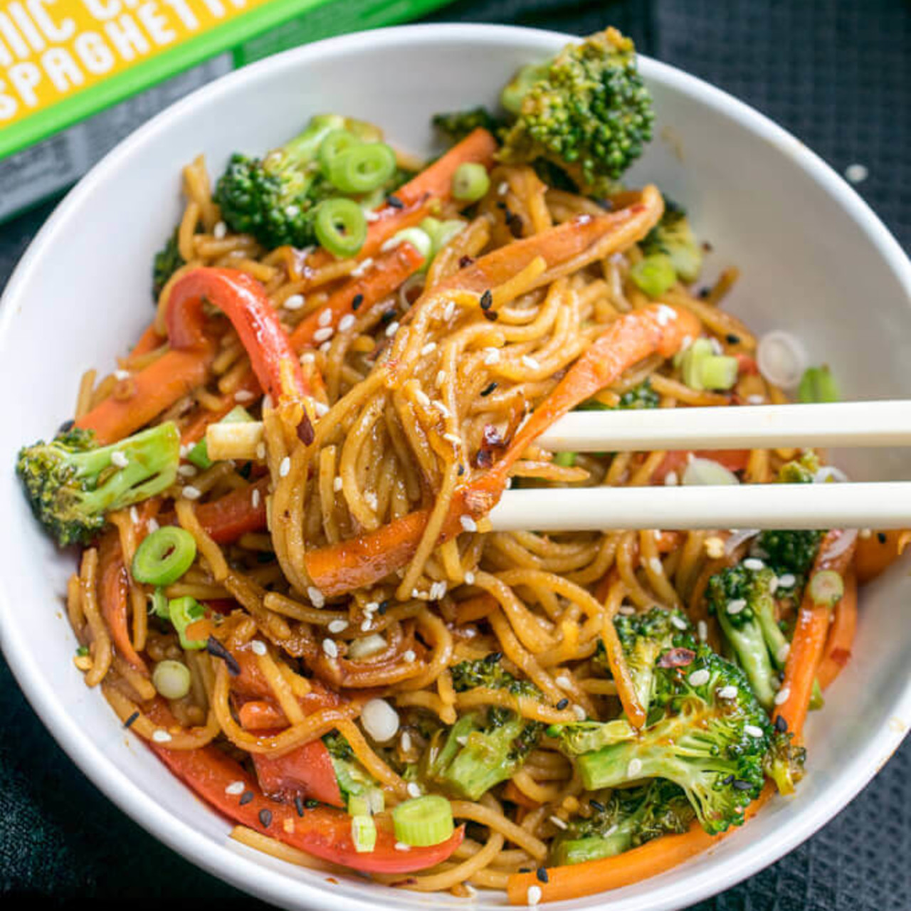 10 minute sesame-garlic noodles