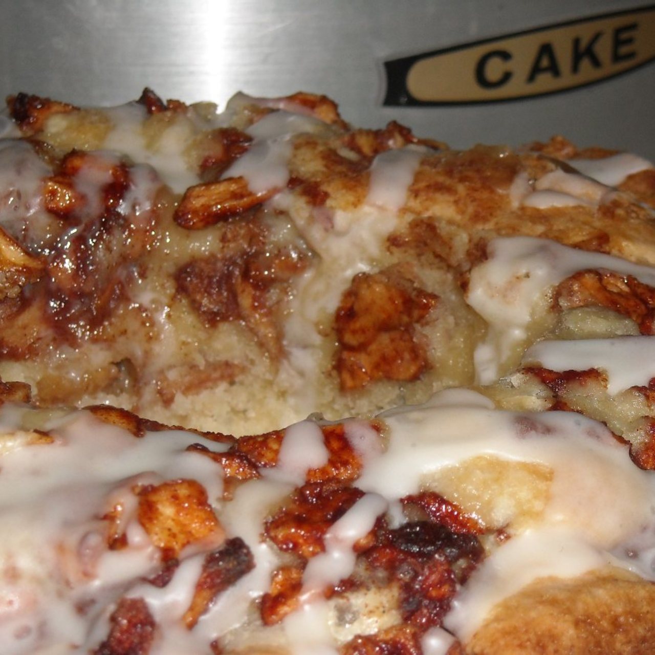 Blue-Ribbon Apple Cake