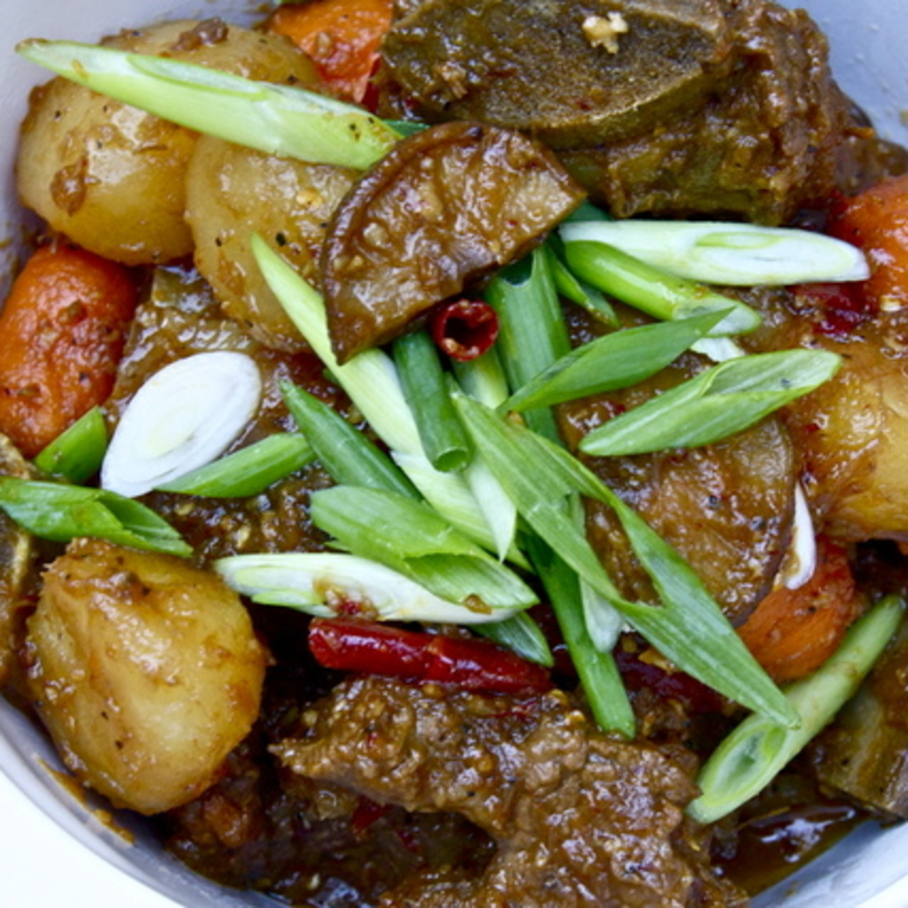 Gal Bi Jjim / Braised Beef Short Ribs (갈비찜)