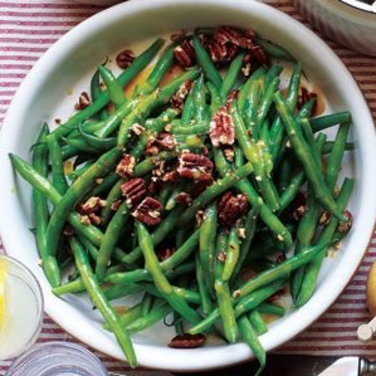 Maple Pecan Glazed Green Beans