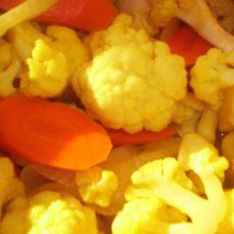 Pickled Cauliflower and Carrots