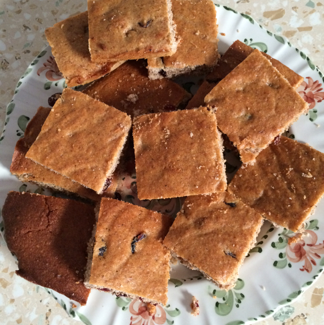 Tourta Me Yaourti Kai Stafides (Spicy Yogurt Cake W/ Rasin