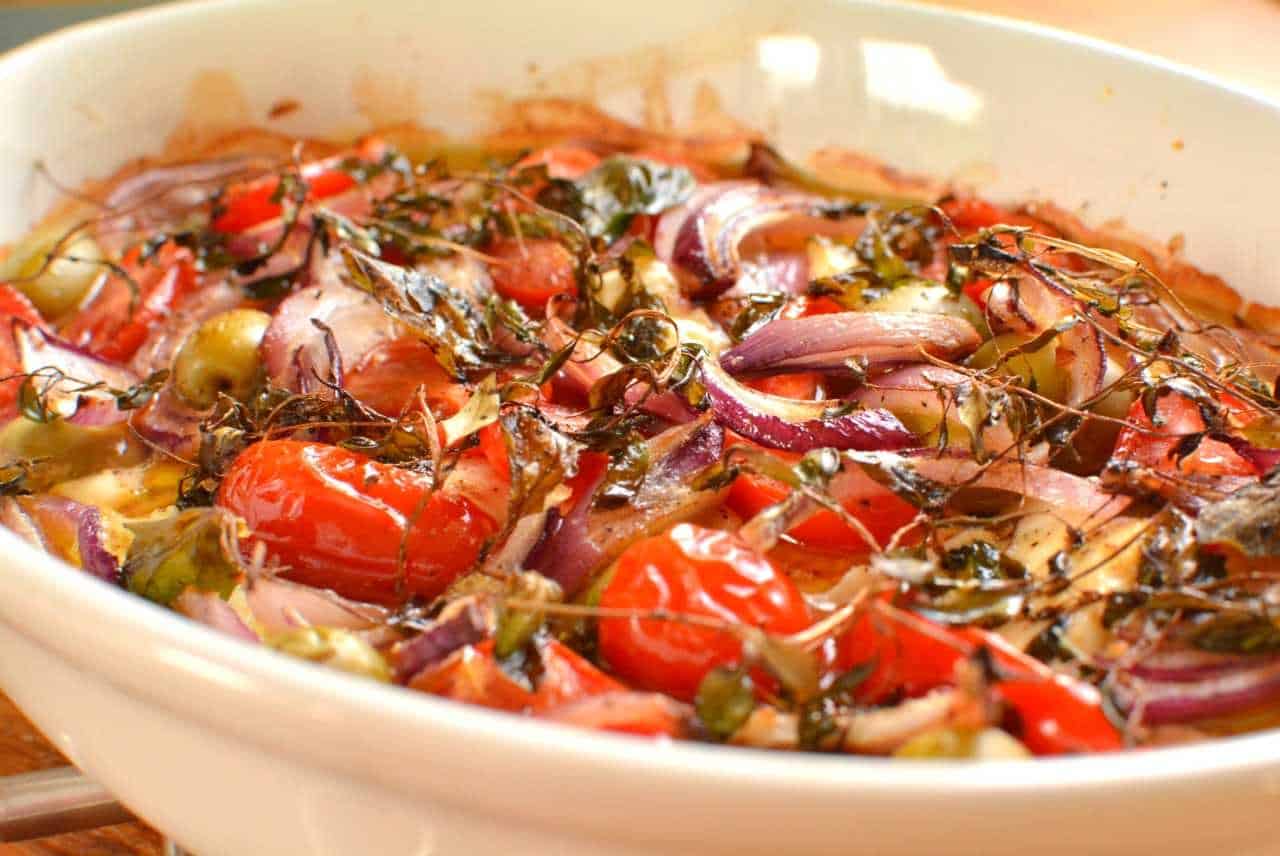 Bakad Fetaost med tomat och oliver