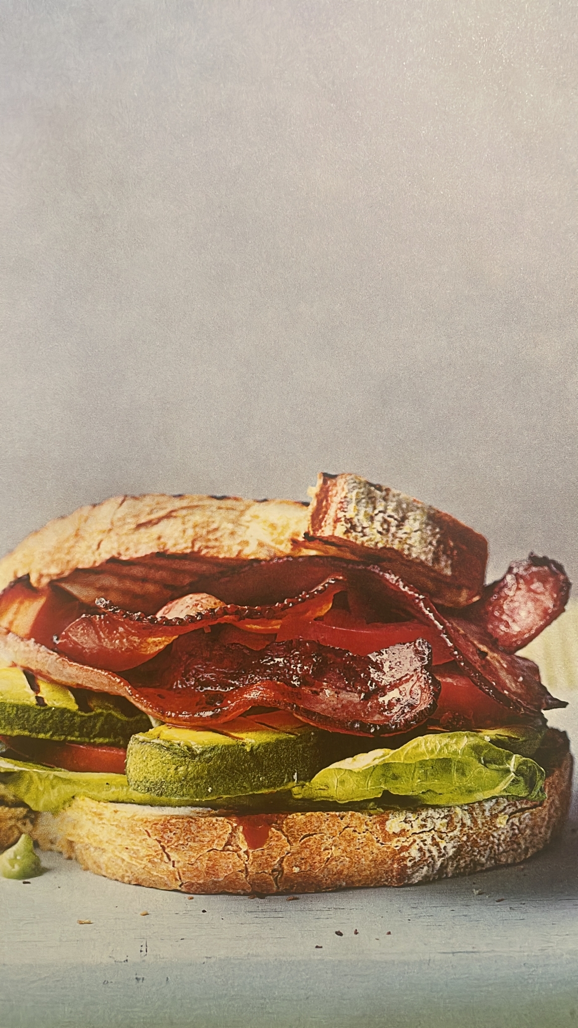 BLAT Bacon Lettuce avocado & Tomato