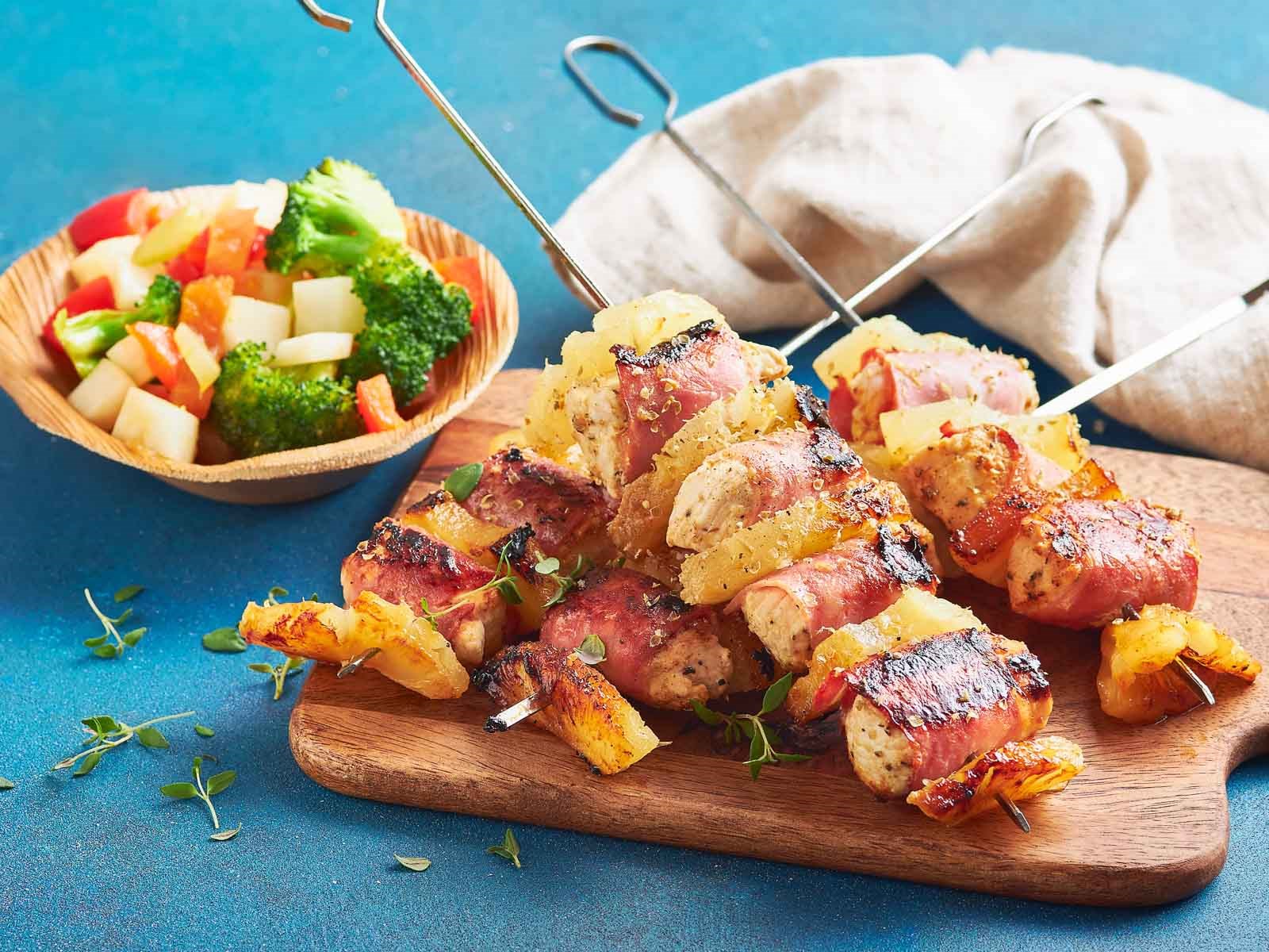 Espetadas de Peru, Bacon e Ananás