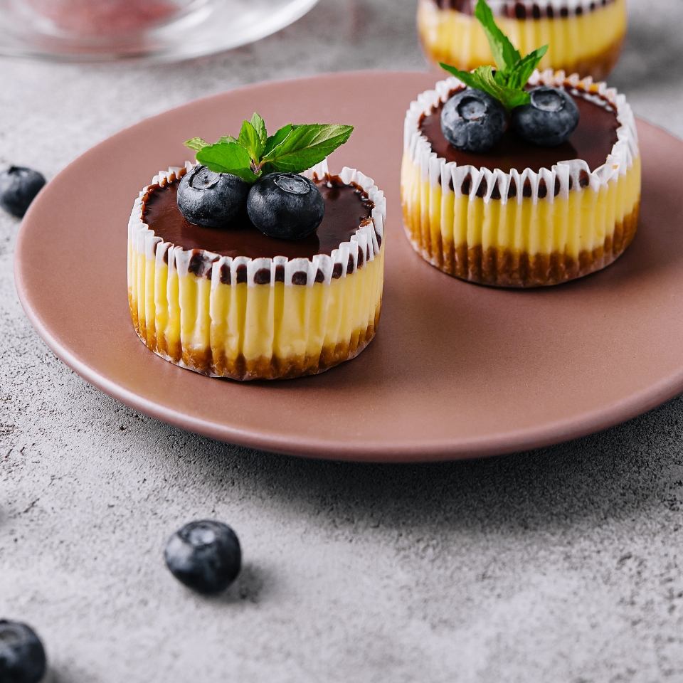 Blueberry Mini Cheesecake Cupcakes