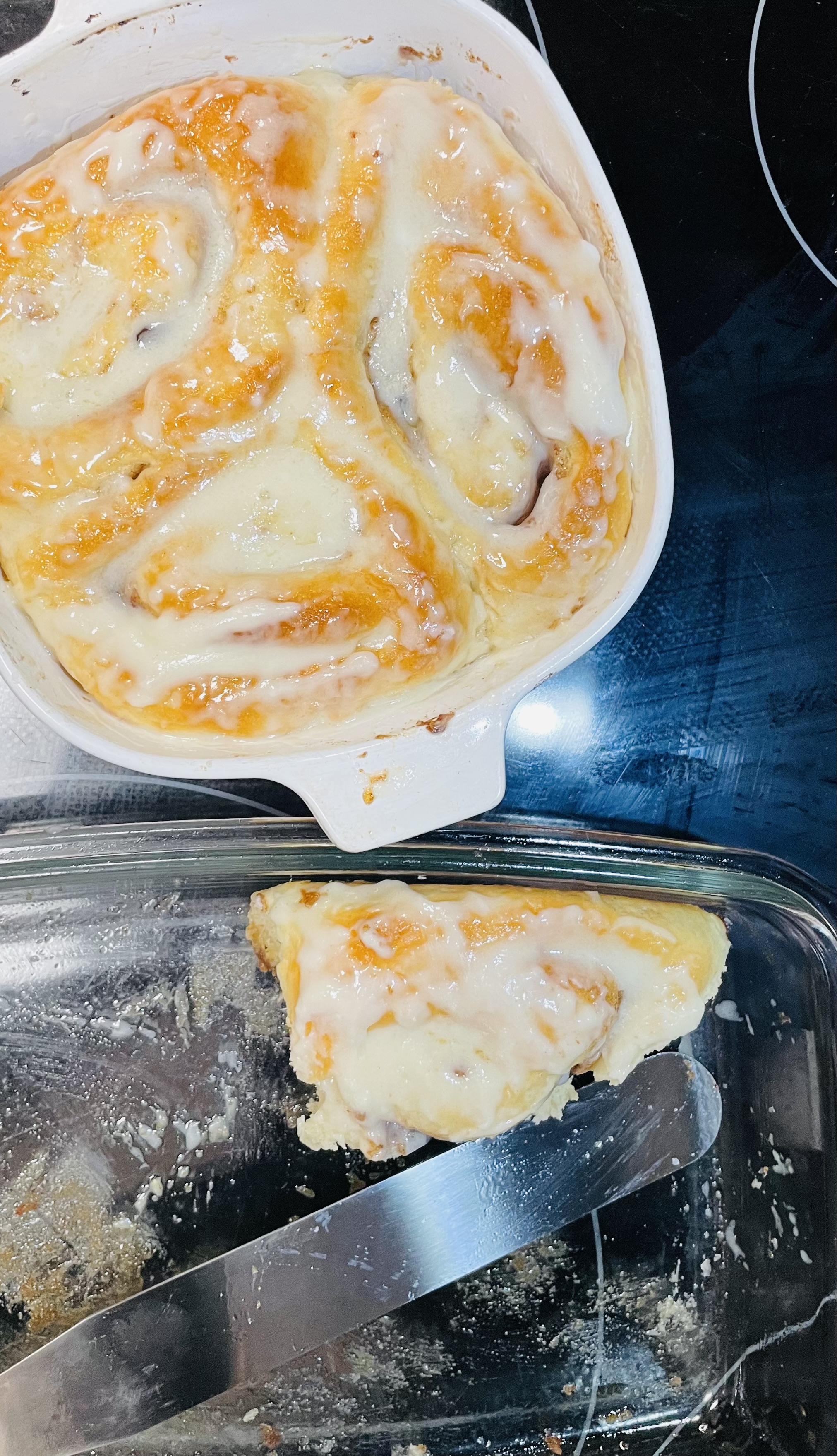 Bill’s Cinnamon Rolls - Manske rolls