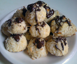 Cascaron -- Bitsu-Bitsu (Dough Balls)