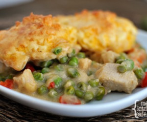 Confetti Chicken Bake with Cheddar Biscuit Topping - BigOven