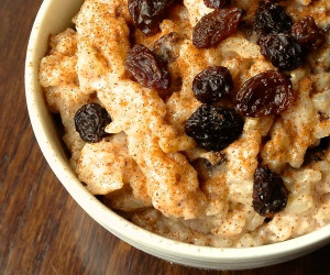 Creamy Rice Pudding with Cinnamon & Raisins