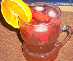 Sparkling Strawberry Punch - BigOven