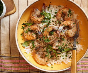 Herb & Tamarind Shrimp (Ghalieh Maygu)